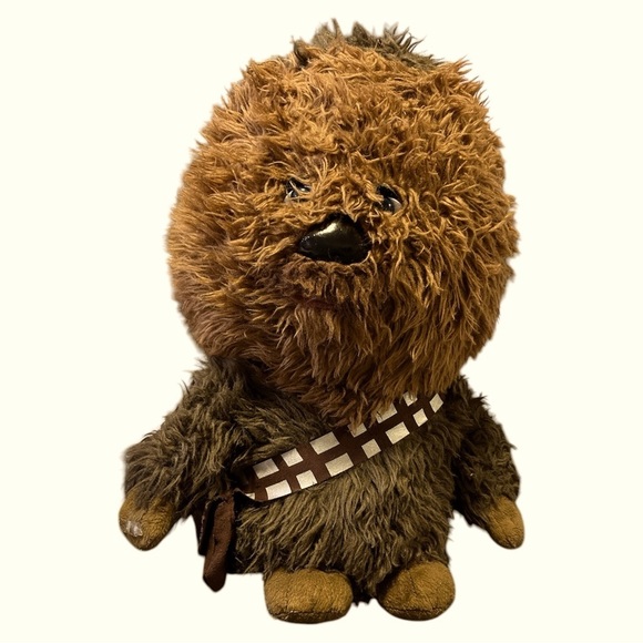 Star Wars | Toys | Star Wars Chewbacca Talking Fuzzy Wookie Deluxe ...